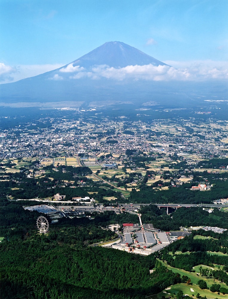 Do Business at Gotemba Premium Outlets®, a Simon Property.