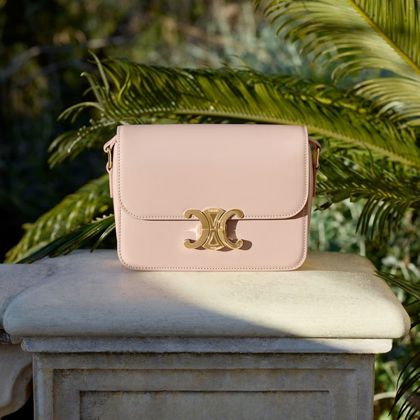 Discover The Premier Luxury Brands at Woodbury Common Premium Outlets ...