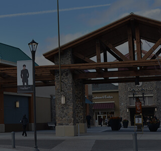 Premium Outlets Montreal - About