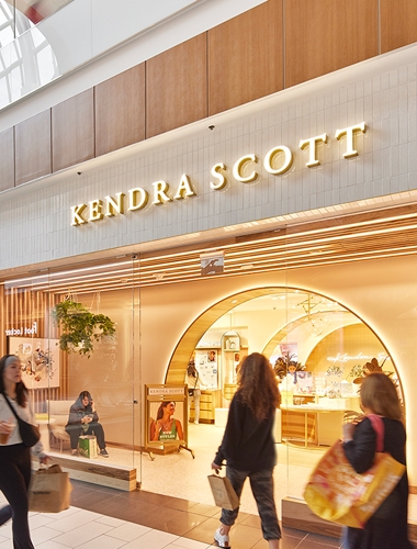 Kendra Scott Roosevelt Field