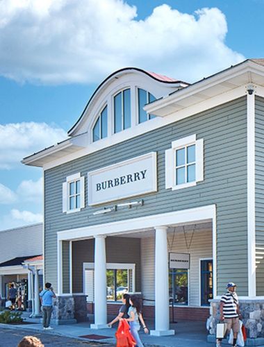 Leasing & Advertising at Wrentham Village Premium Outlets®, a SIMON Center