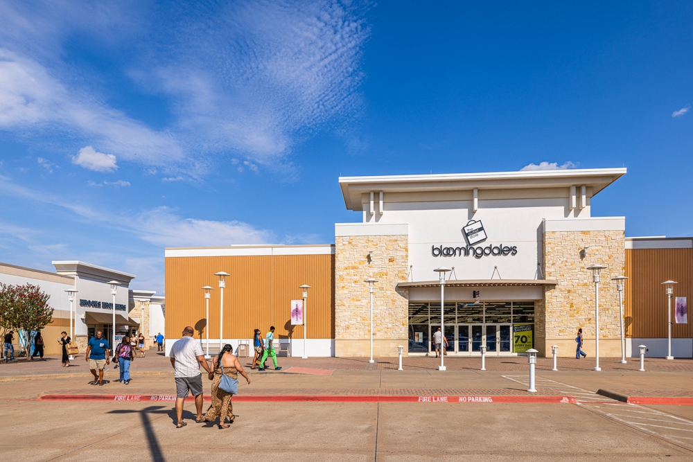 About Grand Prairie Premium Outlets®, Including Our Address, Phone ...