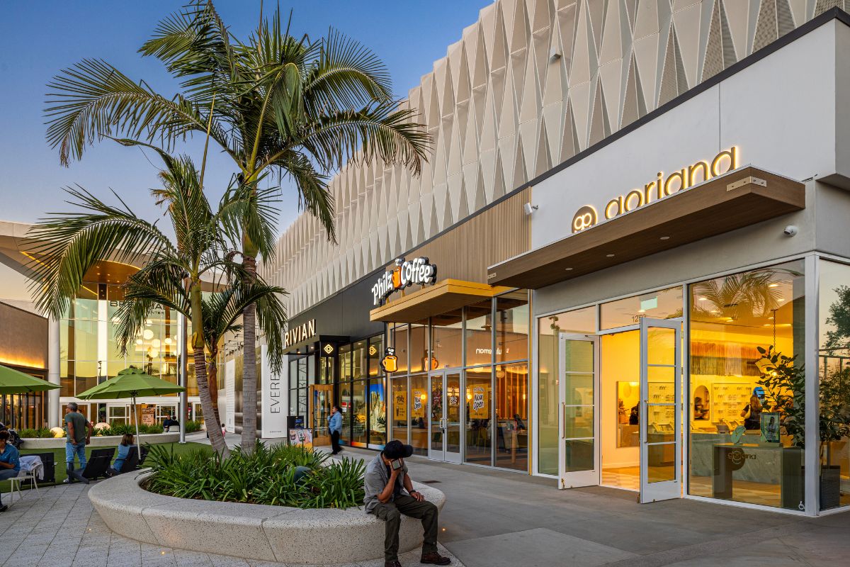 About Brea Mall®, Including Our Address, Phone Numbers & Directions - A ...