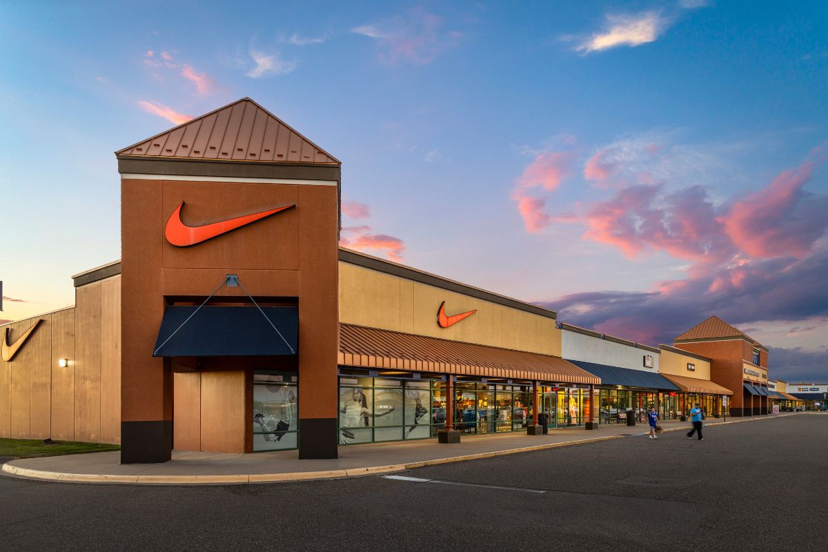 About Albertville Premium Outlets®, Including Our Address, Phone ...