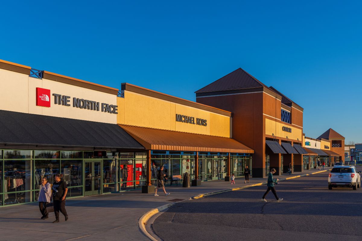 About Albertville Premium Outlets®, Including Our Address, Phone ...