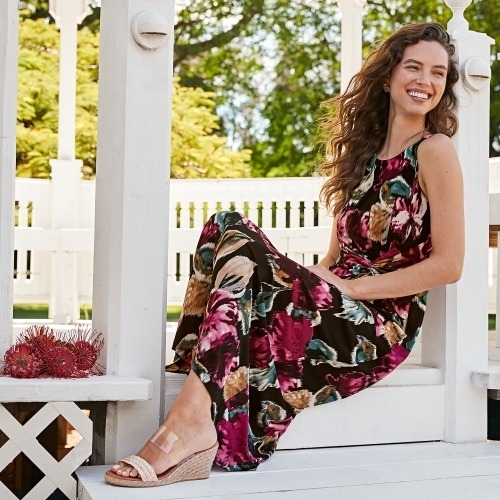50% Off Women's Dresses from Tommy Bahama Outlet at Seattle Premium ...
