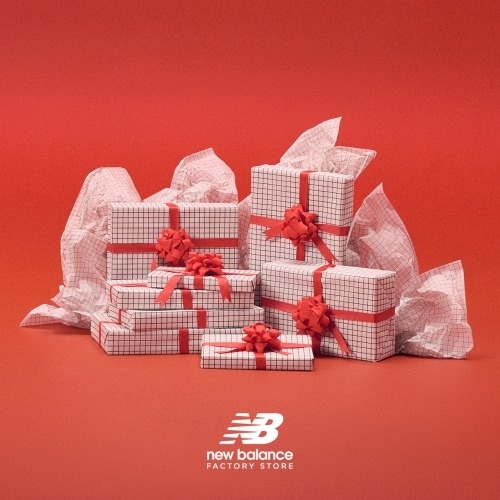 BLACK FRIDAY - UP TO 50% OFF THE ENTIRE STORE! from GUESS Factory at ...